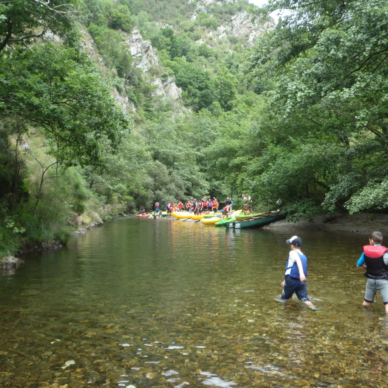 Canoas, kayaks y piraguas en Asturias. Expediciones con rutas por río y ...